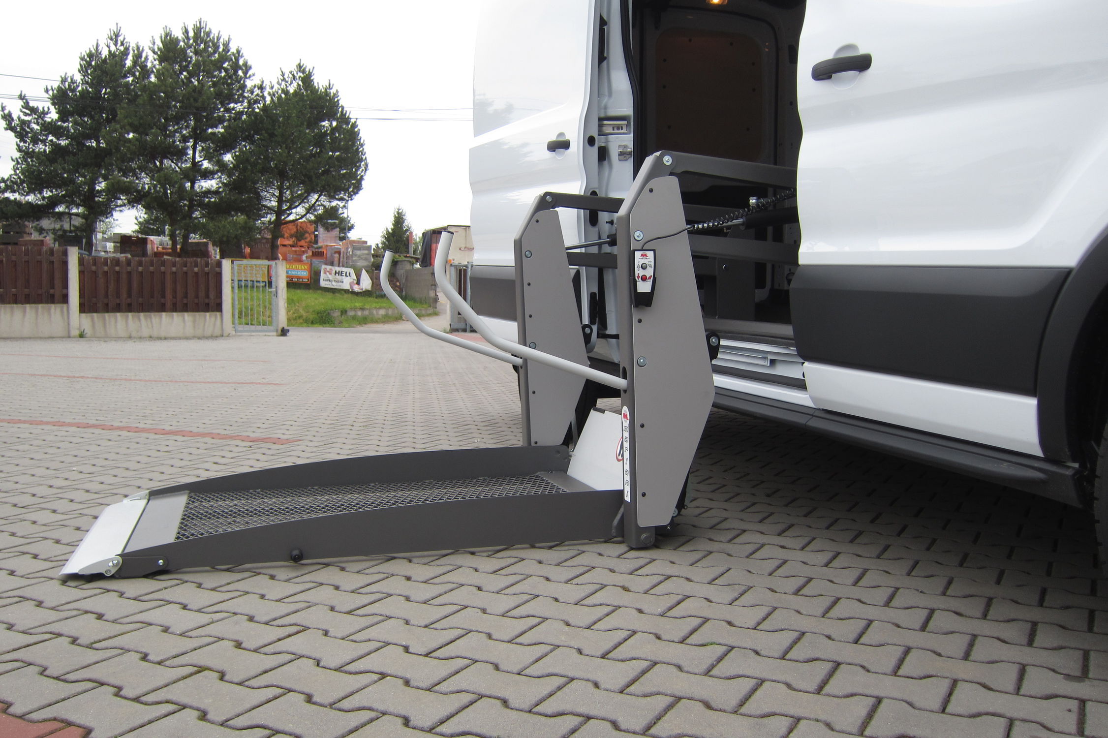 Rollstuhl-Plattformlift - BBI 1 series - Mariani Lift System - für Fahrzeug