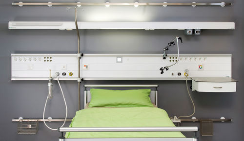 Wandmontierte Versorgungseinheit - IV 1054 - modul technik - horizontal ...