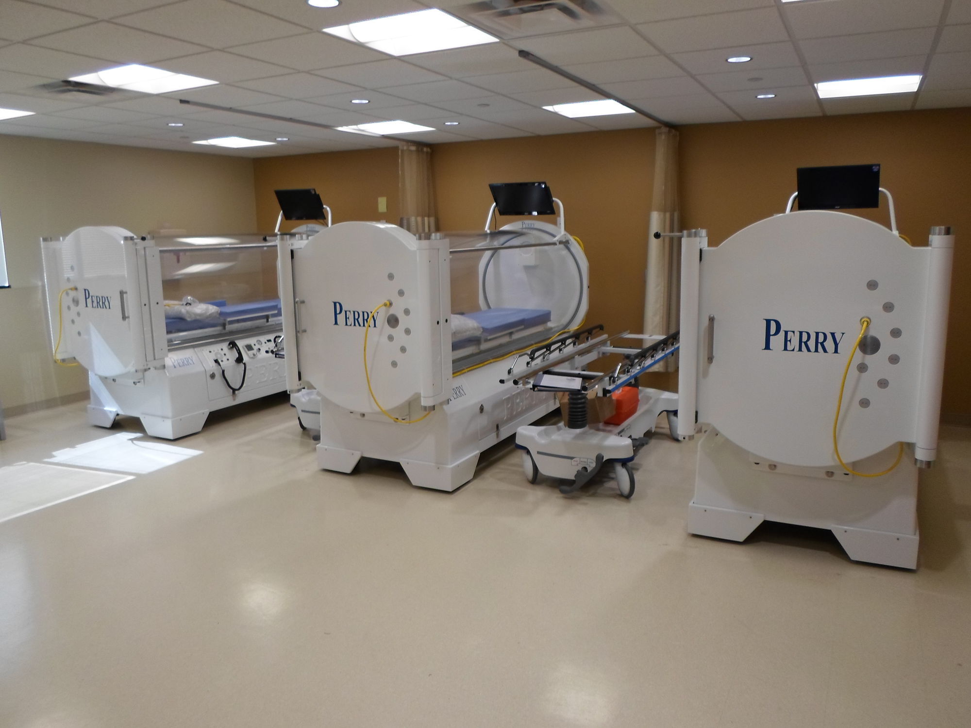 Sauerstofftherapie-Druckkammer - Sigma 36 - Perry Baromedical - für eine Person / bariatrisch