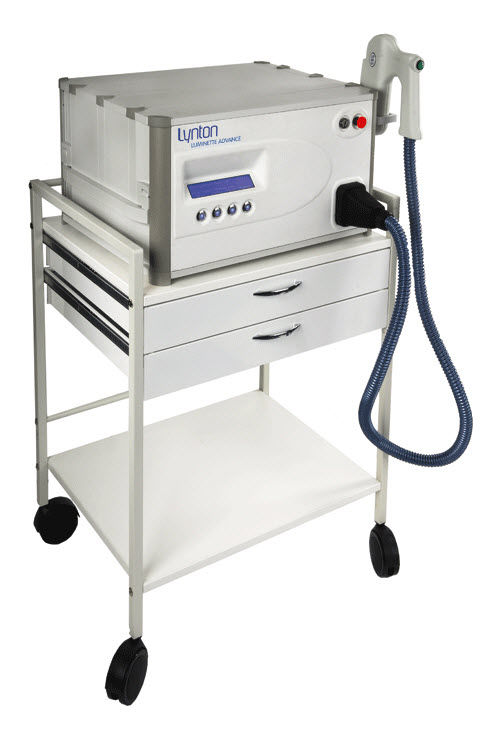 IPL-Gerät / für Epilation - LUMINETTE ADVANCE - Lynton - auf Wagen